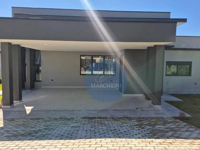 Casa moderna a venda no Recanto das Flores em Pinhalzinho SP