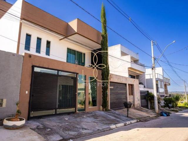 CASA MODERNA À VENDA | QE 50 – GUARÁ II