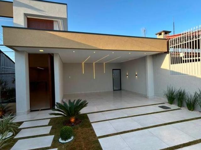 CASA MODERNA DE ALTO PADRÃO NO SETOR CENTRAL DO GAMA FINANCIA