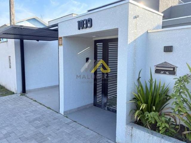 Casa moderna e confortável com mobília planejada