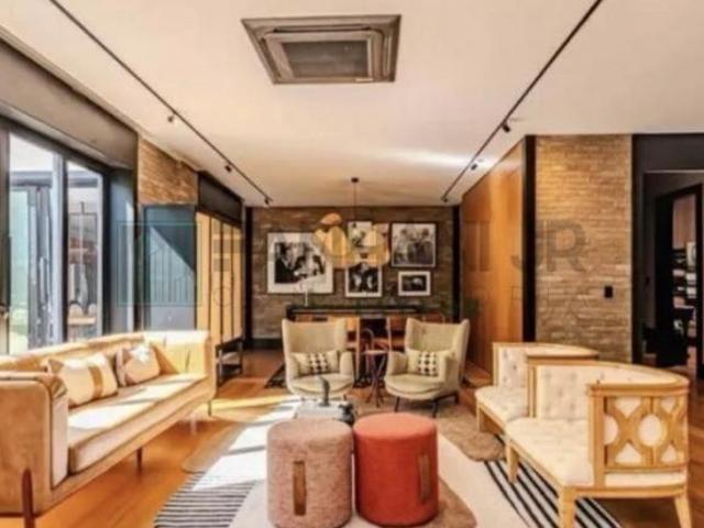 Casa moderna e mobiliada no coração do Jardim Paulista, São Paulo SP: 5 quartos, 5 suítes, 4 salas