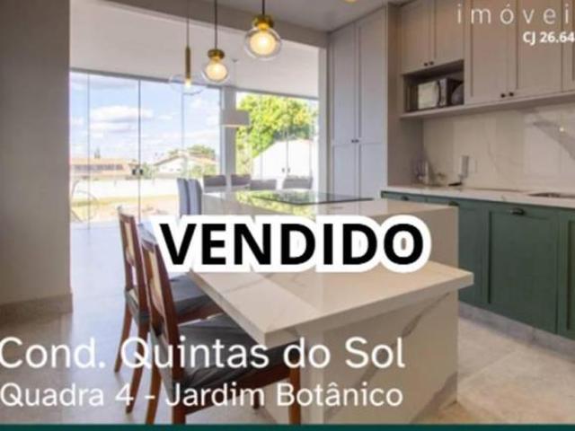 Casa moderna e reformada no Cond. Quintas do Sol Quadra 4