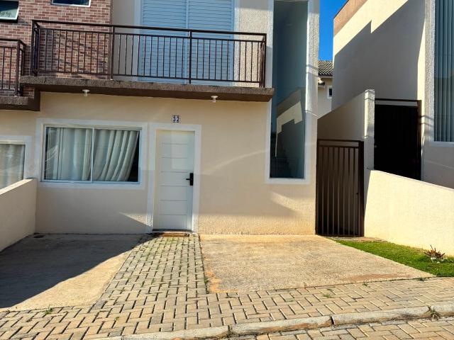 CASA MODERNA EM CONDOMÍNIO FECHADO NA GRANJA VIANA