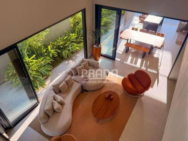 Casa Moderna em Condomínio Fechado com Lazer Exclusivo