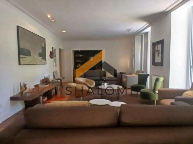 Casa Moderna em Condomínio no Paineiras do Morumbi