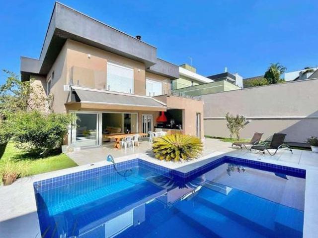 CASA MODERNA, LINDA EM COND ALTO PADRÃO GRANJA VIANA