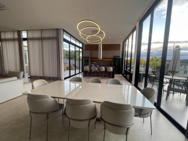Casa moderna mobiliada com 4 quartos, spa e piscina em Alphaville Vespasiano