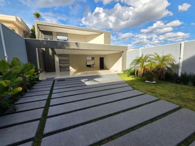 CASA MODERNA NOVA RUA 6 VICENTE PIRES 3 QUARTOS SUÍTES PISCINA CHURRASQUEIRA LOTE 460M² PERTO COLEGI