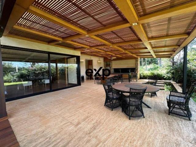 Casa moderna no Condomínio Fazenda da Grama