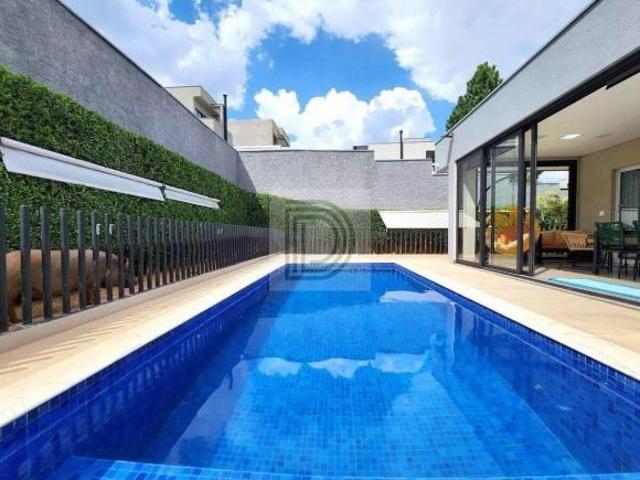 Casa Moderna no Alphaville Granja Viana Sofisticação e Lazer Integrado!