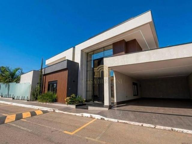 CASA MODERNA NO JOCKEY VICENTE PIRES LOTE 330M² 4 SUÍTES PISCINA AQUECIDA