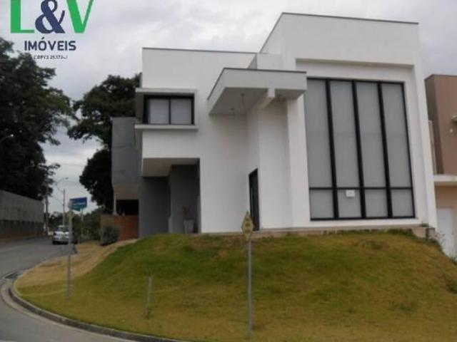 Casa Moderna no condomínio Portal do Bosque