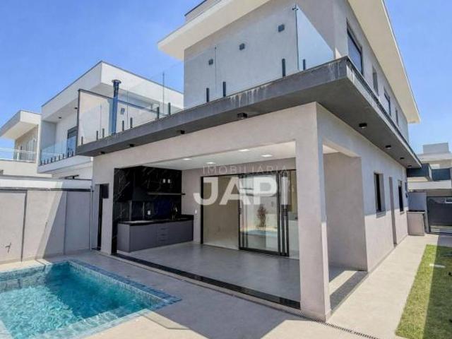 Casa Moderna no Reserva Ermida com 4 Suítes, Suíte no Térreo e Piscina – R$ 2.199.000,00