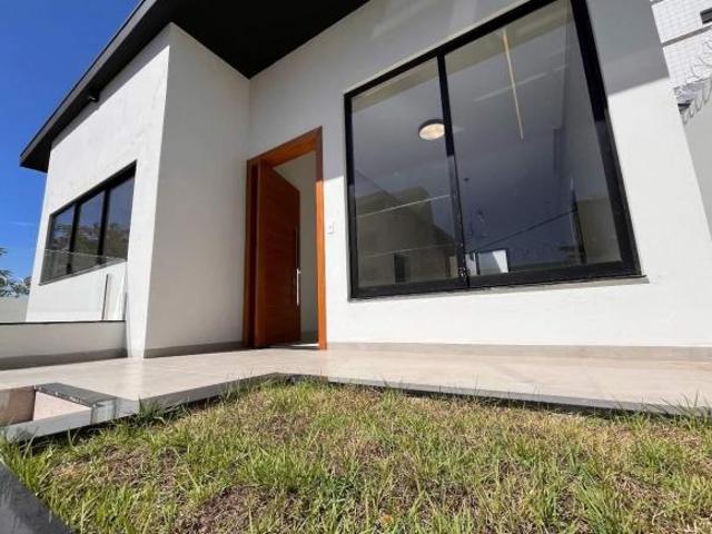 CASA MODERNA NA REGIAO DO SAOJOSE EM DIVINOPOLIS MG
