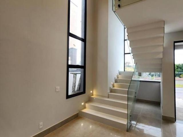 Casa Moderna Sobrado Com 03 Dormitórios Sendo 01 Suíte + Piscina