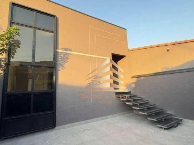 Casa Moderna Próxima ao Bosque Maia | 3 Suítes, Espaço Gourmet Integrado e Projeto Diferenciado no J