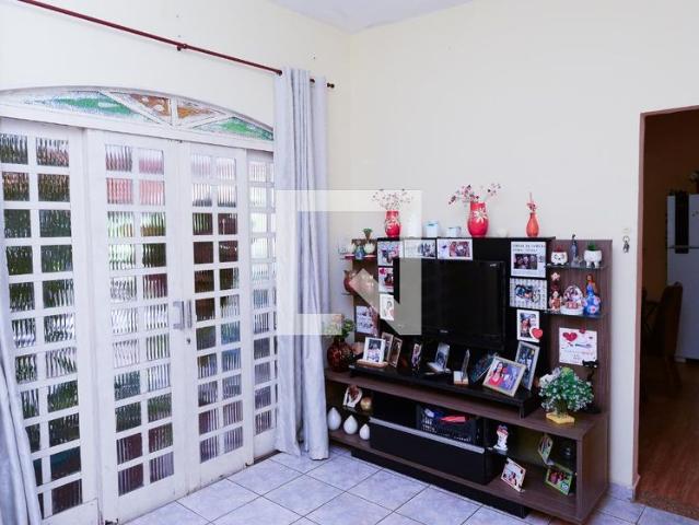 Casa, Monte Castelo, 1 Quarto, 270 m2 Contagem