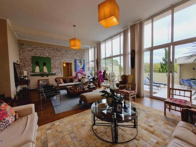 Casa Morumbi 3 Suítes 560m²