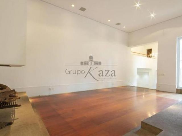 Casa Morumbi 5 Dormitórios 2.000m²