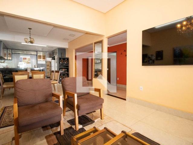 Casa, Núcleo Bandeirante, 4 Quartos, 298 m2 Brasília