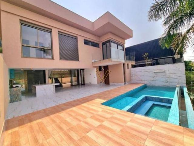 Casa nunca habitada á venda no Tamboré 11
