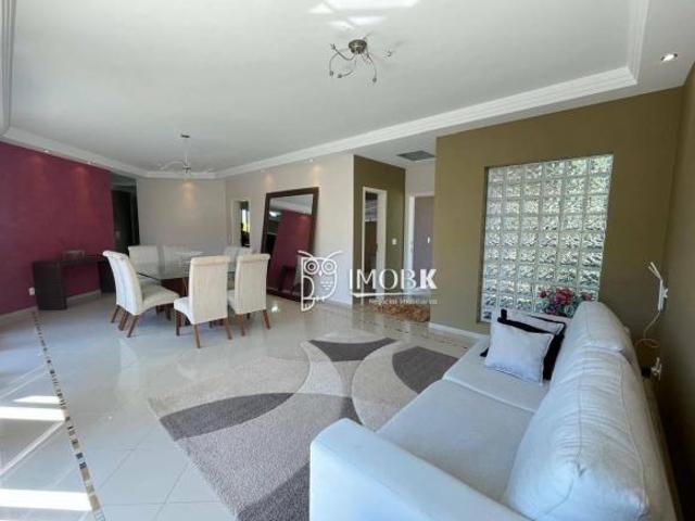 Casa na Malota com 1.012m² de terreno e bosque privativo | Alto padrão em 4 dormitórios à venda por