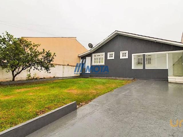 Casa na Manoel das Chagas Lima São Braz Curitiba PR, aluguel por R$ 3.250