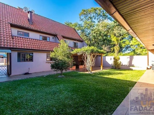 Casa na Max Schubert Alto Boqueirão Curitiba PR, aluguel por R$ 12.500