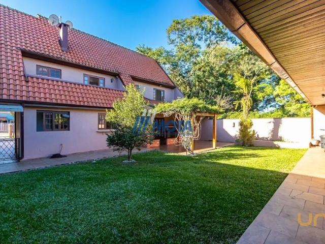 Casa na Max Schubert Alto Boqueirão Curitiba PR, aluguel por R$ 12.500