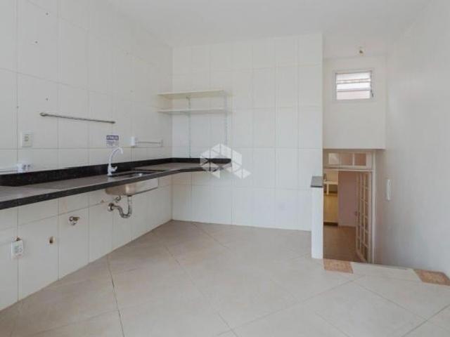 Casa na Miguel Tostes!