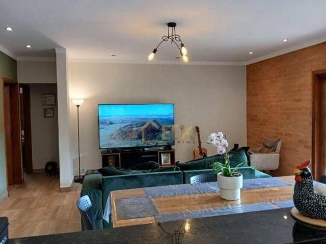 Casa na Montanha à Venda – Vista Panorâmica e Contato com a Natureza