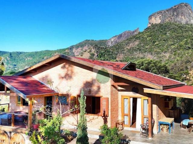 Casa na montanha com excepcional vista para Pedra do Baú e vale à venda por R$ 2.300.000 Paiol Gra