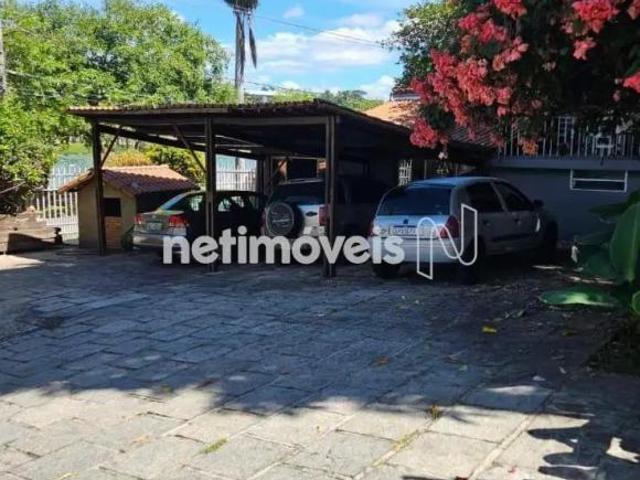 Casa na Orla da Lagoa da Pampulha