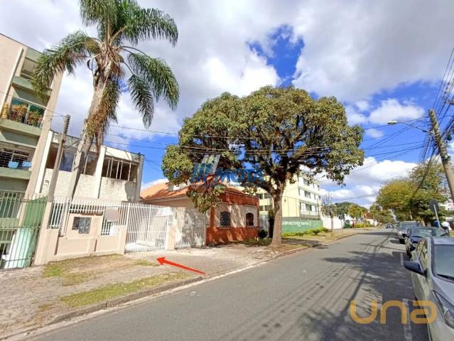 Casa na Atílio Bório Alto da Rua XV Curitiba PR, aluguel por R$ 2.680