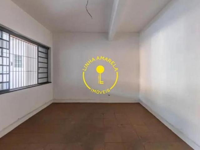 Casa na Av. Eliseu de Almeida, oportunidade!