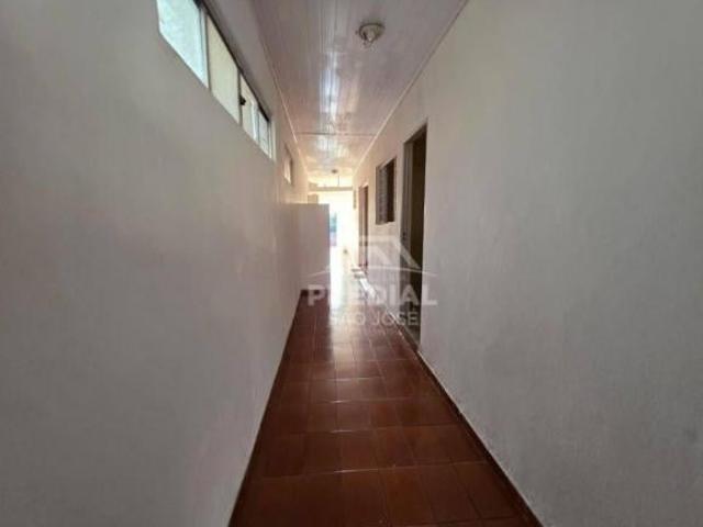 Casa na Avenida Ouro Fino com 2 dormitórios