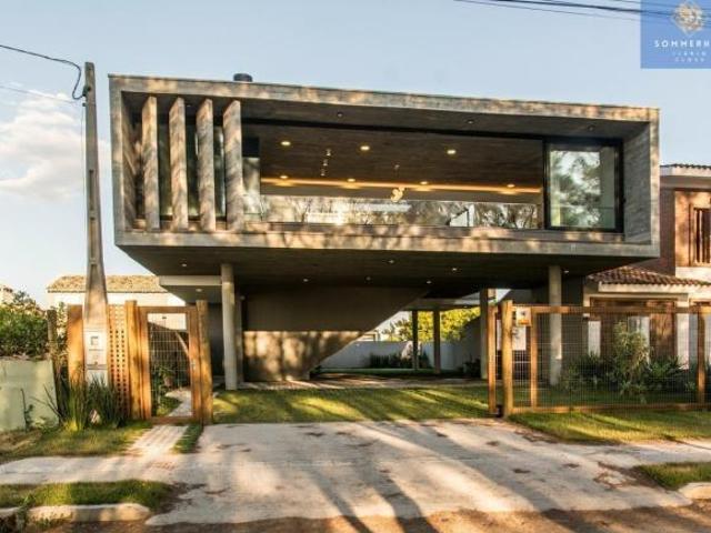 Casa na Beira Mar de Xangri Lá