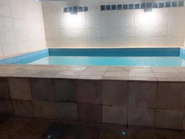 CASA NA CHÁCARA KLABIN, rua tranquila e arborizada