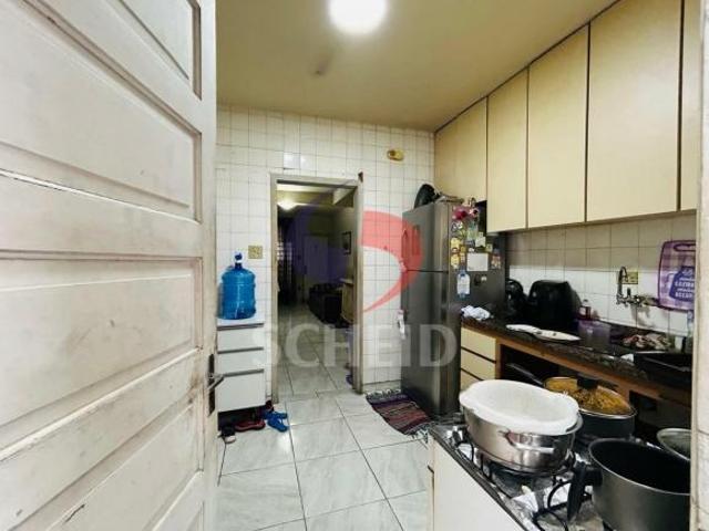 Casa na Chácara Santo Antonio, 104m2, sala 2 ambientes, 2 quartos, edícula, quintal e 1 vaga