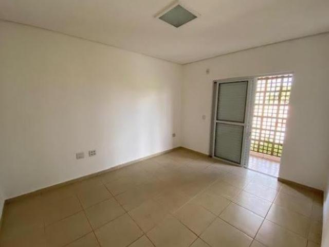 Casa na Cidade Universitaria | Só aqui na Rosa e Rangel Consultoria e Assessoria Imobiliária