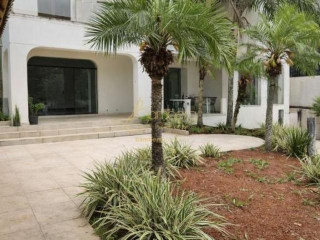 Casa na Cidade Jardim com Potencial para Reforma