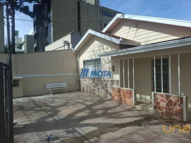 Casa na Gottlieb Rosenau Tarumã Curitiba PR, aluguel por R$ 3.600