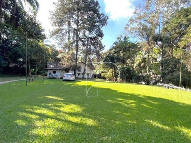 Casa na Granja Viana!