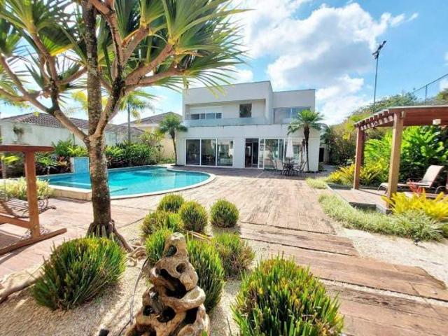 Casa na Granja Viana!