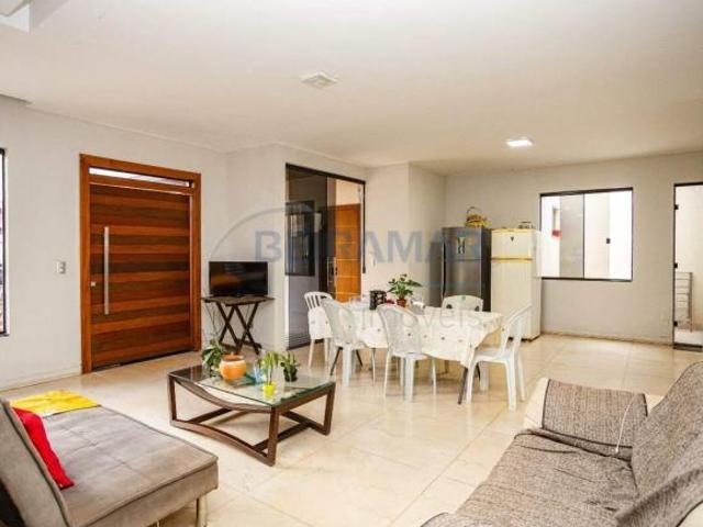 Casa na Laje com 4 Suítes, Piscina Aquecida e 1.200m² de Lote Vicente Pires