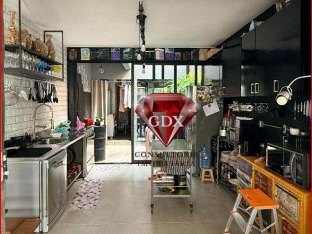Casa na Lapa | 120 m² | Conceito Aberto, Quintal com Edícula |