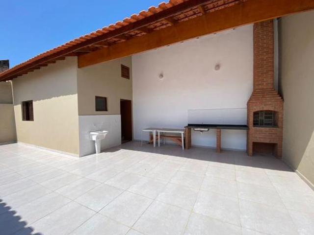 Casa na praia com 3 quartos e área gourmet em Itanhaém