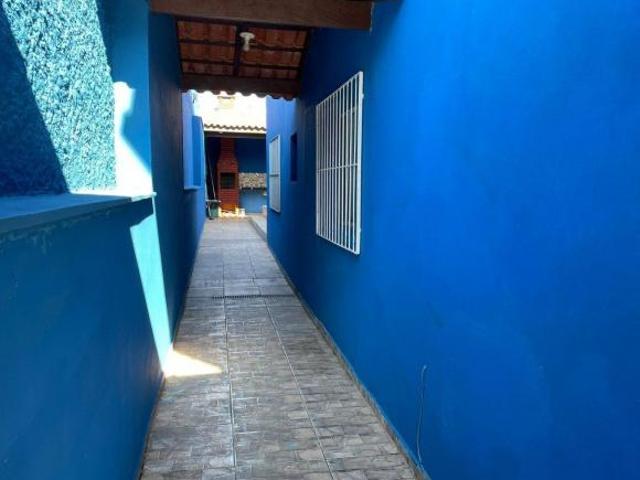 Casa na praia com 3 quartos e piscina em Itanhaém