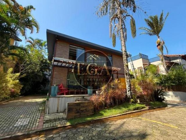 Casa na Praia de Maresias SP
