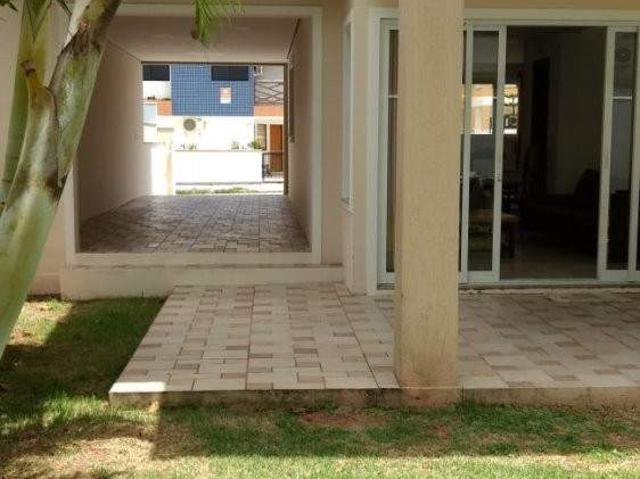 CASA NA PRAIA DE CANTO GRANDE